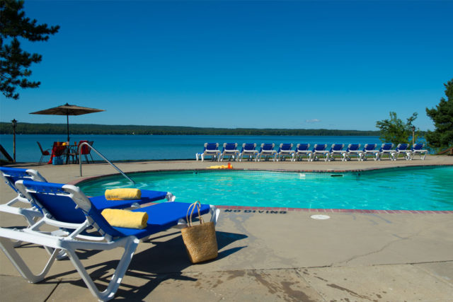 Leisure Landing - Sugar Lake Lodge